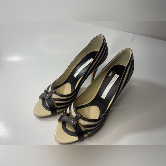 C Label | Shoes | C Label Vintage Pumps Peep Toes Size 8 White Brown ...